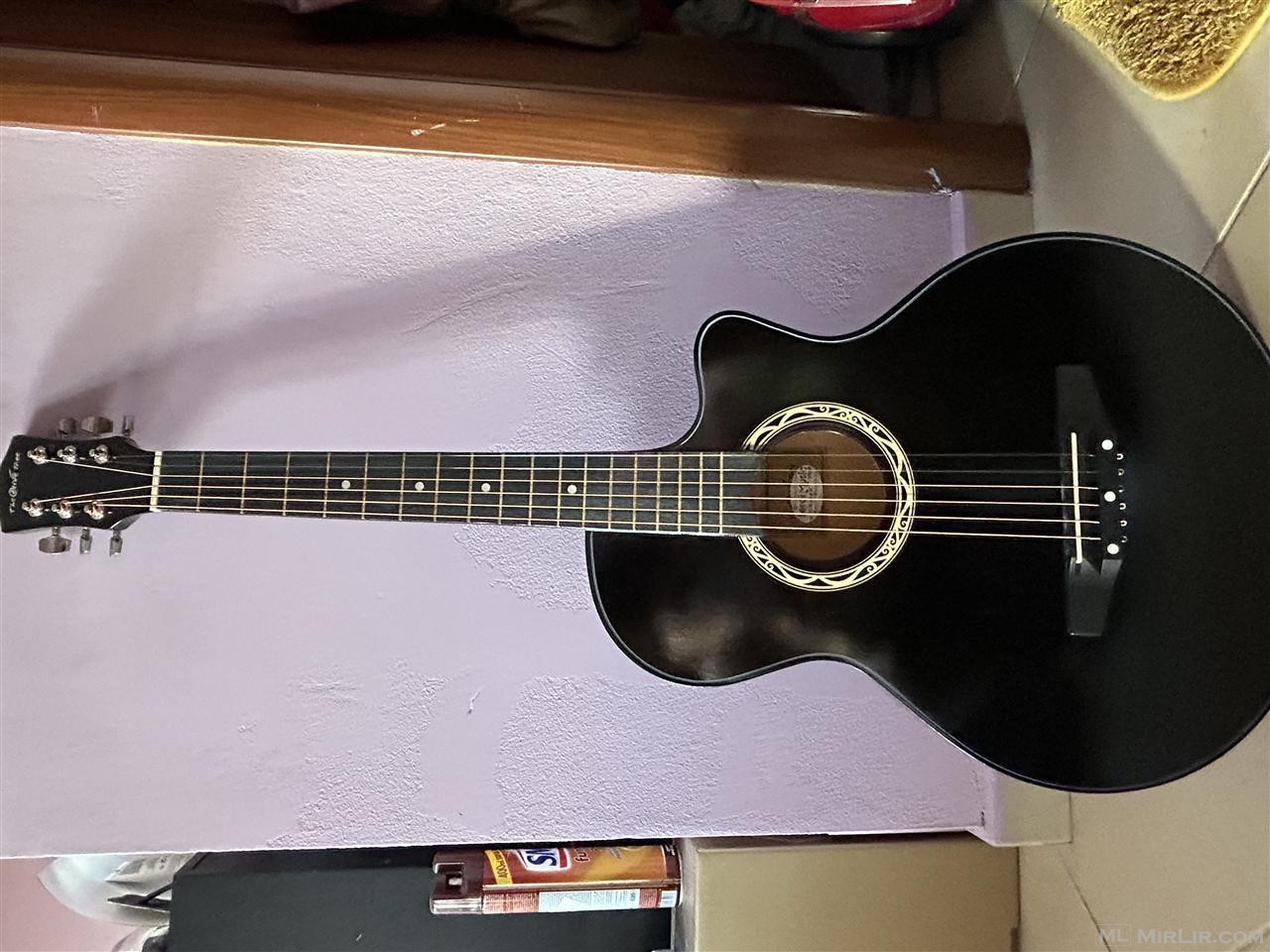 Kitare në Tiranë | Instrumente muzikore dhe paisje | MirLir.com