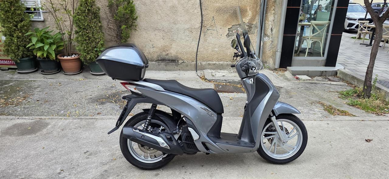 Honda Sh 125i ABS start en s... në Tiranë | Motore (mbi 50 cc) | MirLir.com